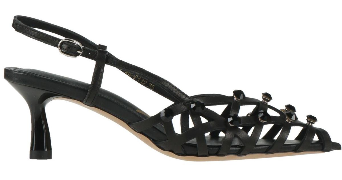 Emanuélle Vee Sandals Leather in Black | Lyst