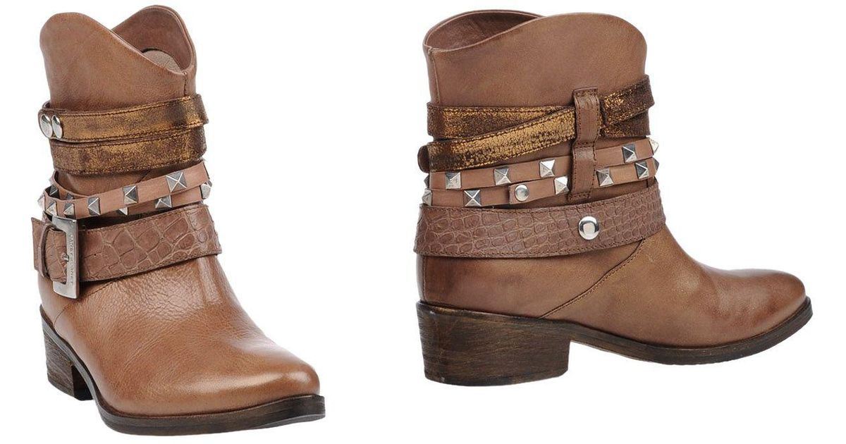 Janet & Janet Leather Ankle Boots in Brown - Lyst