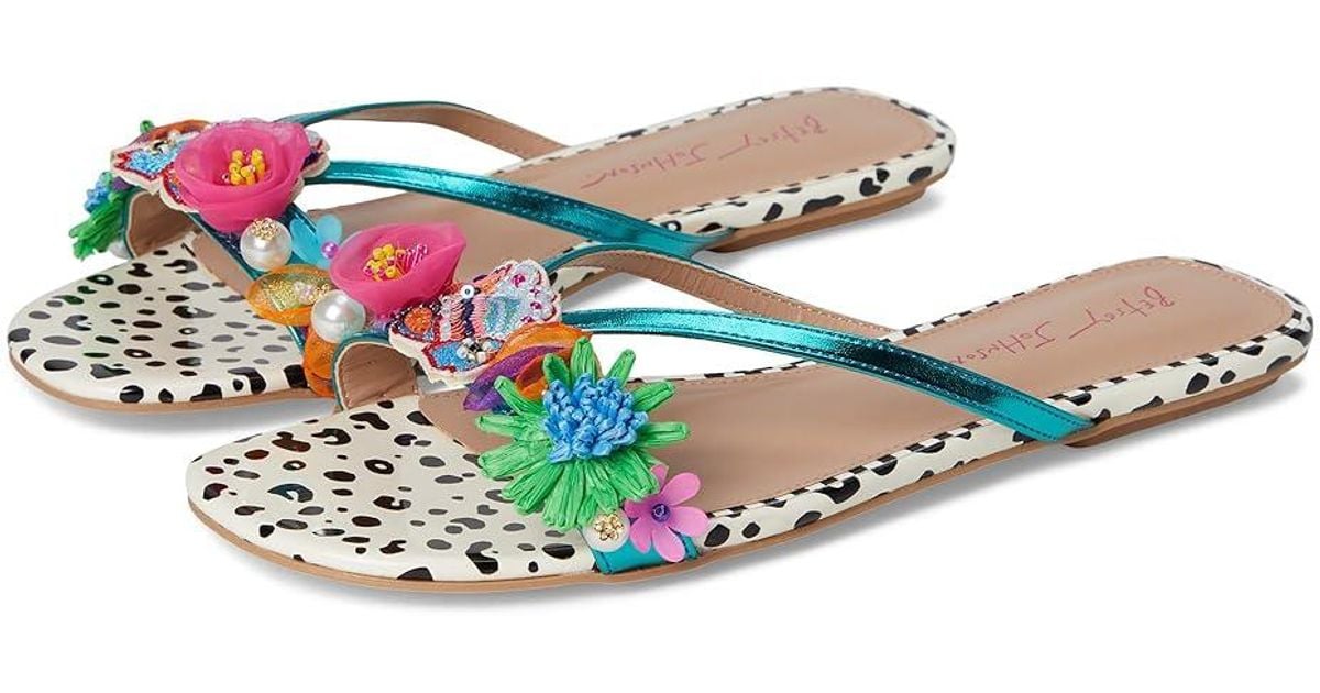 Betsey Johnson Avin Wedge Shoes, Synthetic in White | Lyst