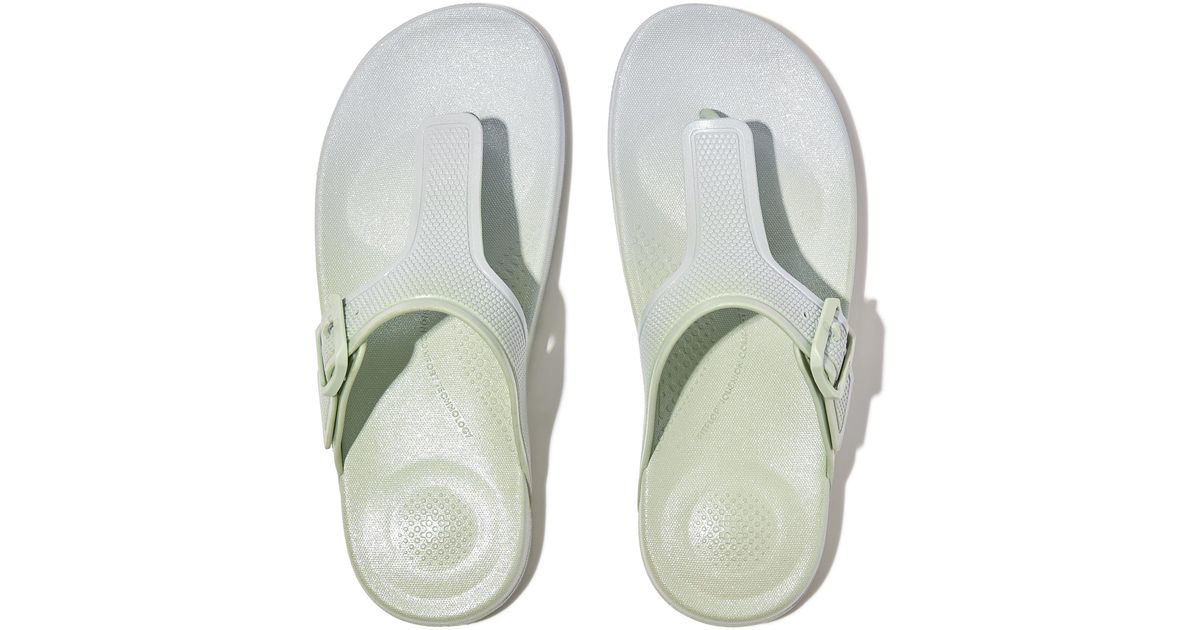 Fitflop Iqushion Iridescent Adjustable Buckle Flip-flops in Green | Lyst
