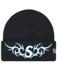 Supreme Slanted Gothic Outline Beanie in Green for Men | Lyst UK