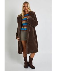 Boohoo Tall Belted Maxi Faux Fur Coat in Red | Lyst UK
