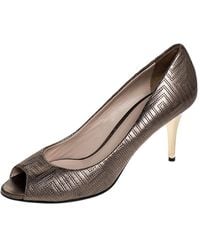 Versace Embroidered Leather Platform Pointed Toe Pumps in Natural | Lyst