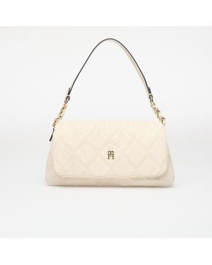 Shop Tommy Hilfiger Online | Sale & New Season | Lyst