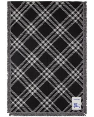 Burberry on Sale | Up to 70% off | Lyst