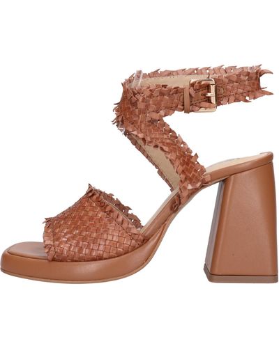 Brown Emanuélle Vee Shoes for Women | Lyst