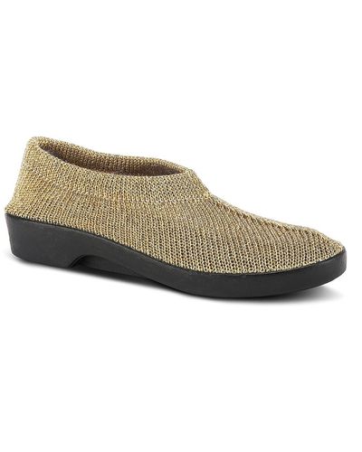 Metallic Spring Step Flats and flat shoes for Women | Lyst