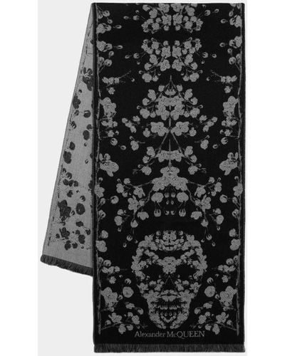 Black Alexander McQueen Scarves and mufflers for Women | Lyst