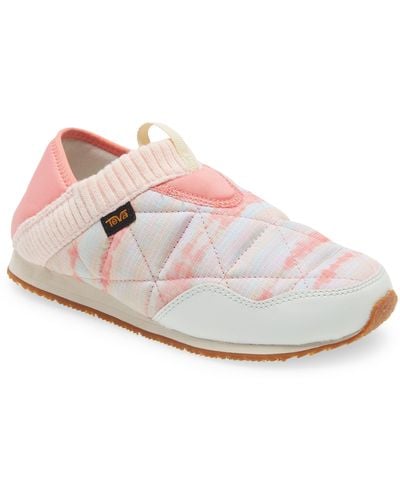 Pink Teva Flats and flat shoes for Women | Lyst