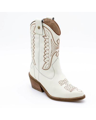 White Stivali New York Boots for Women | Lyst