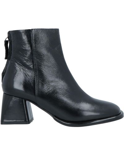 Black Emanuélle Vee Shoes for Women | Lyst