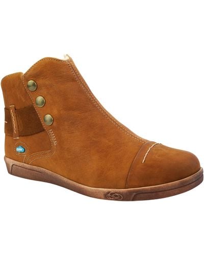 Brown Cloud Boots for Women | Lyst