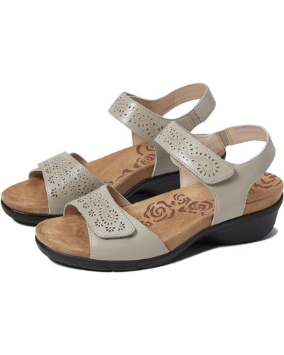 Natural Propet Shoes for Women | Lyst