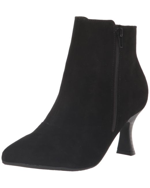 Clarks Kataleyna Glow Ankle Boot in Black | Lyst