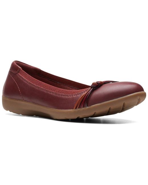 Clarks Meadow Rae Leather Flat in Red | Lyst