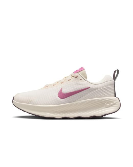 Nike Promina Walking Shoes Sneaker in Pink | Lyst UK