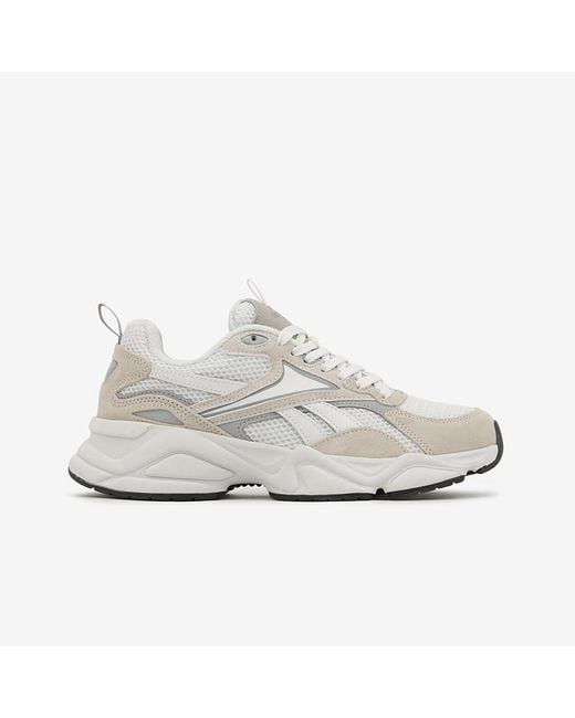 Reebok Charge Run Trainers in White for Men | Lyst UK