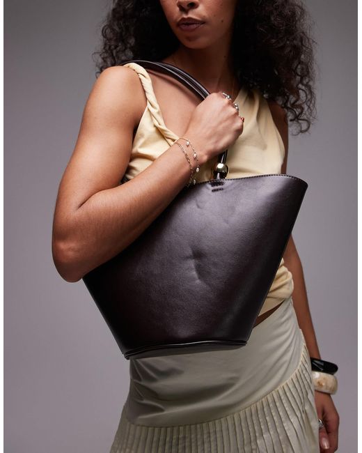 Mango Gold Detail Bucket Bag in Black | Lyst