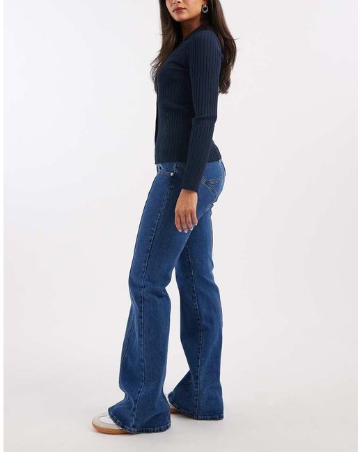 Edikted Starrie Panel Stitch Low Rise Jeans in Blue | Lyst UK