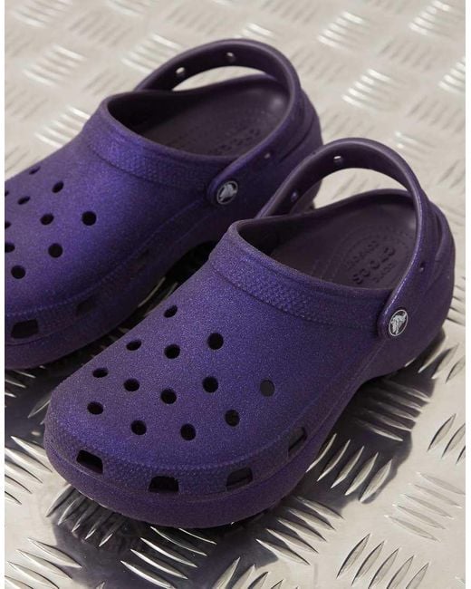 Crocs™ Glitter Platform Slip-On Clogs in Purple | Lyst UK