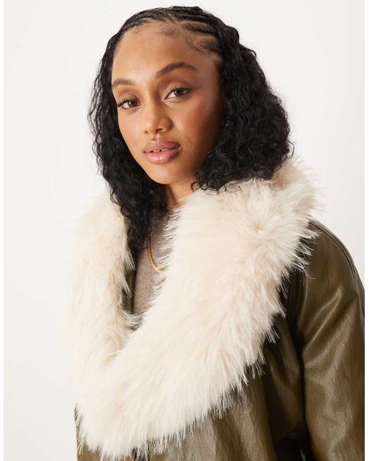 ASOS Faux Fur Short Collar in White | Lyst UK
