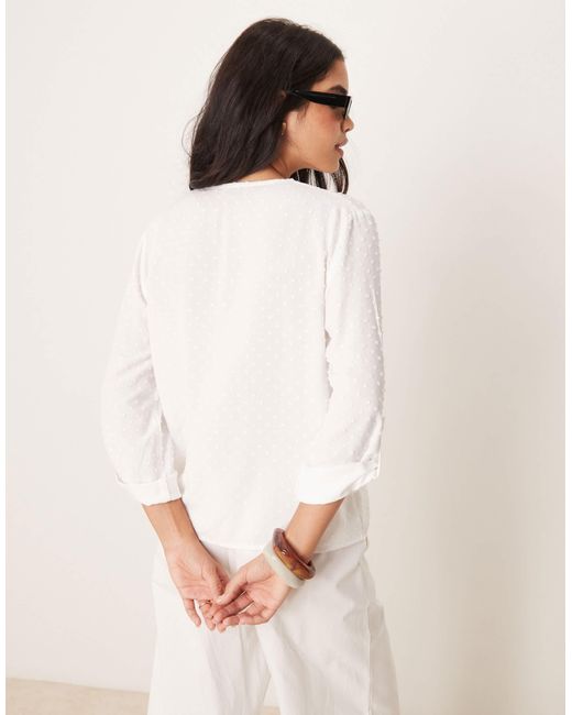 Jdy Loose Fit Blouse With Textured Details in Natural | Lyst