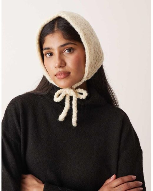 ASOS Knitted Triangle Bonnet With Tie Detail in Black | Lyst UK