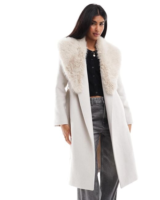 Stradivarius Longline Coat With Faux Fur Collar Detail in White | Lyst