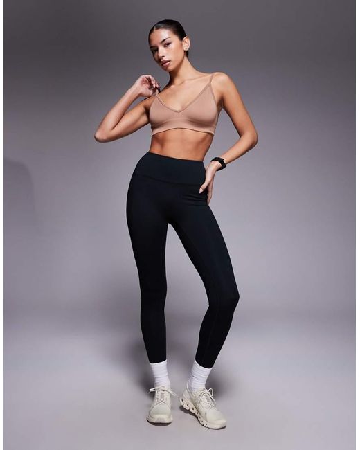 4505 Icon Seamless Intimate Light Support Sports Bra With Adjustable ...