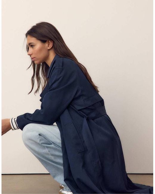 Stradivarius Long Flowing Trench Coat in Blue | Lyst UK