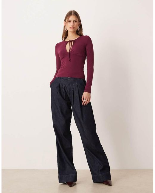 Motel Yubin Long Sleeve Top With Keyhole Cut Out in Red | Lyst UK