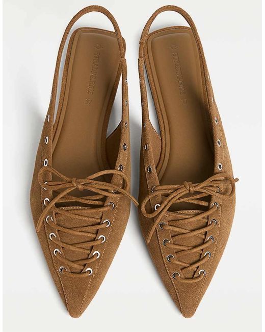 Stradivarius Split Suede Flats in White | Lyst UK