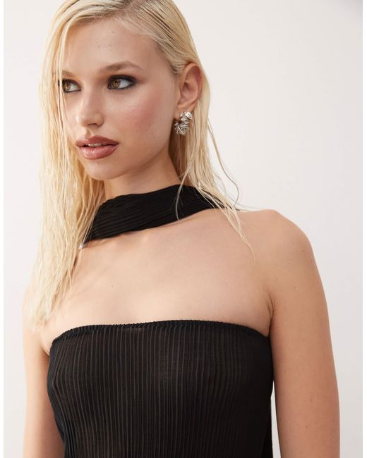 Lioness 90s Plisse Bandeau Top With Neck Scarf in Black | Lyst