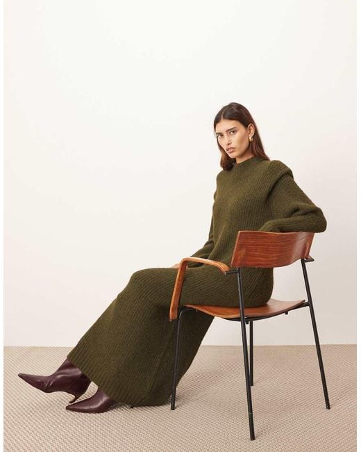 ARRANGE Rib Knitted Shoulder Pad Midi Dress in Green | Lyst UK