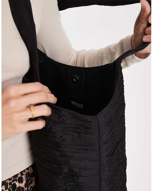 Pieces Large Plisse Tote Bag in Black | Lyst UK