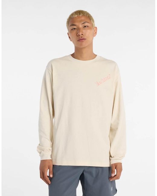 New Balance Athletics Runners Map Long Sleeve in Natural for Men | Lyst UK