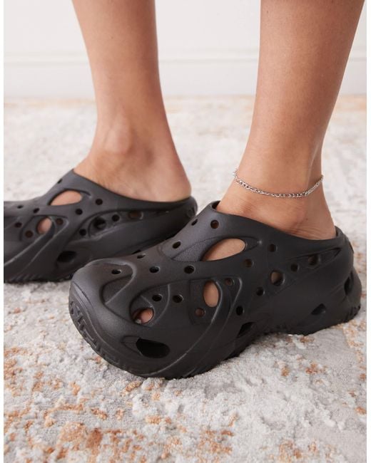 Crocs™ Caged Clog in Black | Lyst
