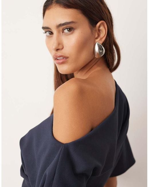 ARRANGE Off Shoulder Drape Top in Blue | Lyst UK