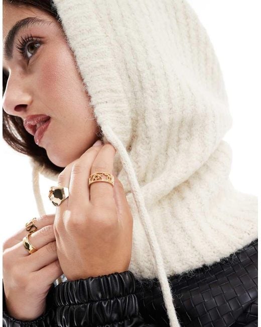 Pieces Oversized Balaclava Snood in White | Lyst UK