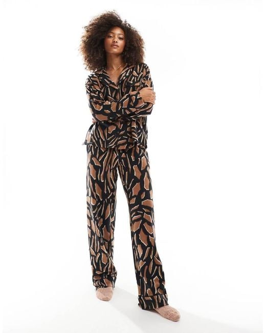 DKNY Folded Fleece Notch Collar Pyjama Set in Black | Lyst UK