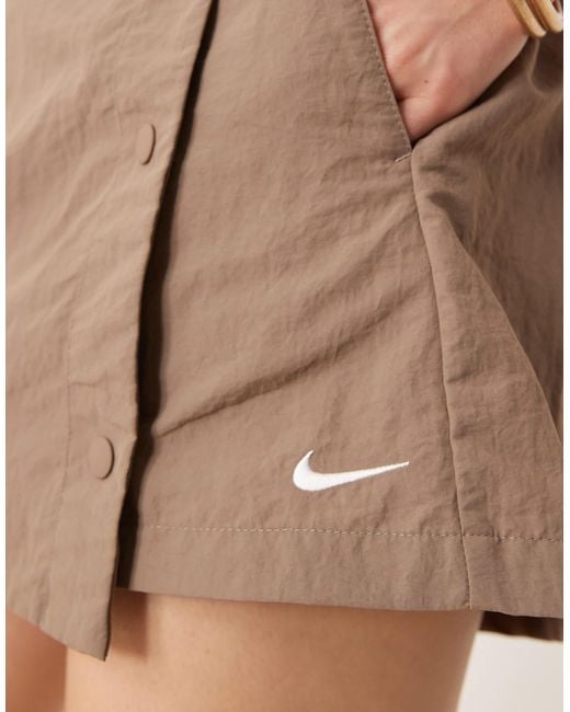 Nike Essentials Woven Skort in Natural | Lyst