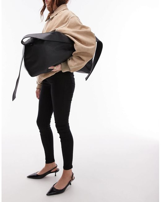 TOPSHOP Leon Leather Tote Bag With Strap Detail in Black | Lyst