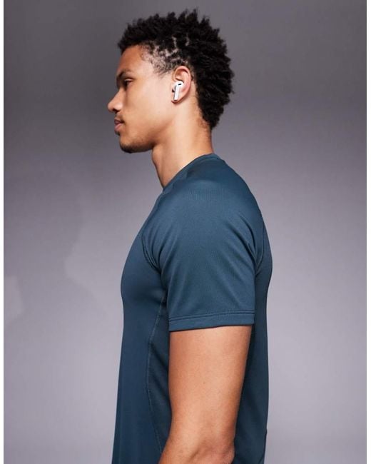 Nike Pro Dri-Fit Muscle Fit T-Shirt in Blue for Men | Lyst UK