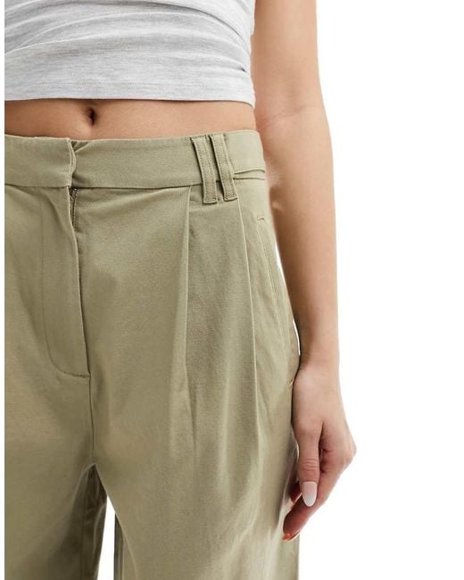 ASOS Barrel Leg Chino Trousers With Button Tab Detail in Natural | Lyst UK