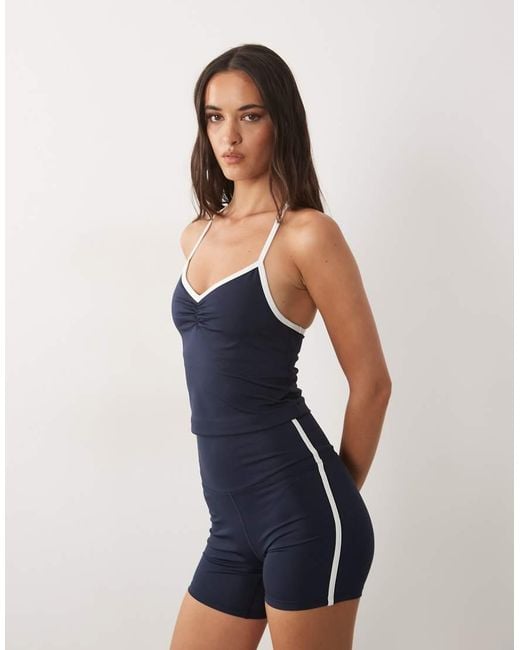 4505 Active Ruched Front Vest With Inner Bra And Contrast Piping in ...