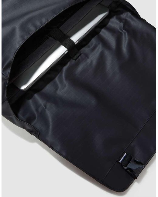 The North Face Base Camp Voyager Messenger Bag in Black for Men | Lyst UK