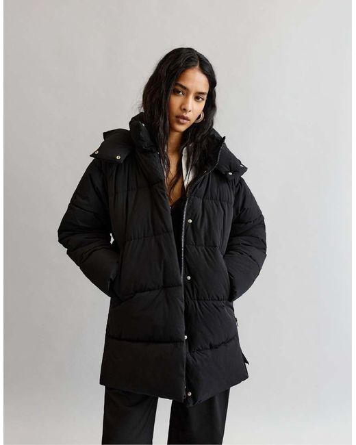 Pull&Bear Long Puffer Jacket in Black | Lyst UK