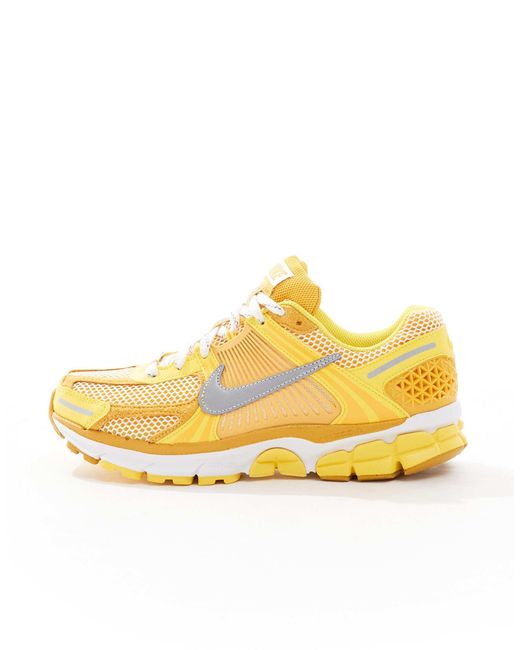 Nike Zoom Vomero 5 Sneakers in Yellow for Men | Lyst