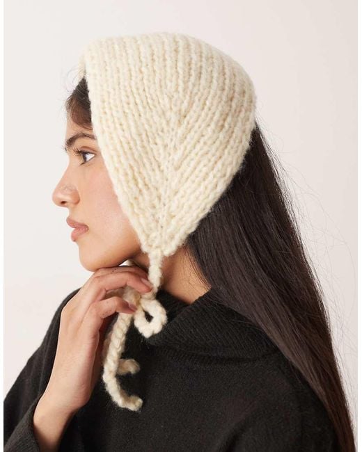 ASOS Knitted Triangle Bonnet With Tie Detail in Black | Lyst UK