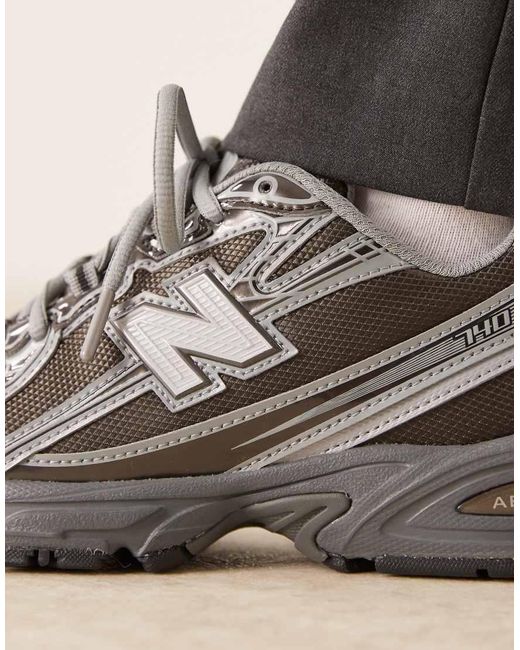 New Balance 740 Metallic Sneakers in Black | Lyst UK